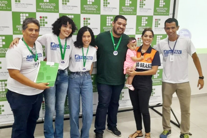 Estudantes da EE Carlos de Castro Brasil destacam-se no Handebol e ...