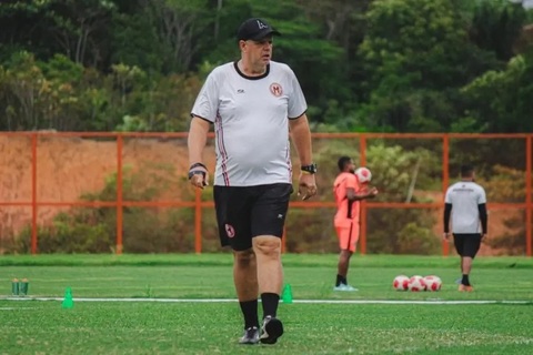 Costa Rica contrata técnico Alan George para sequência do Campeonato ...
